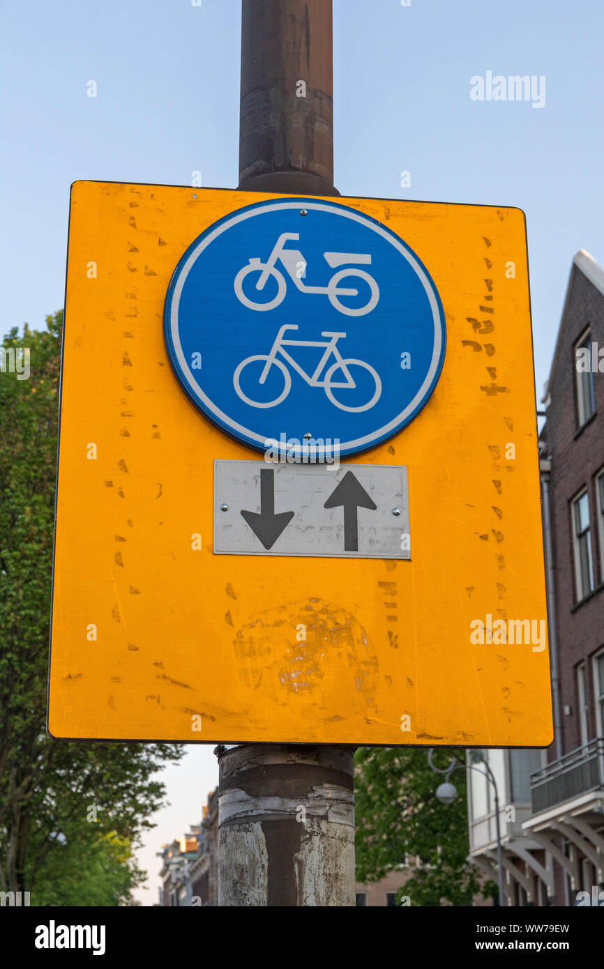 Dual Bike and Scooter Lane Sign in Amsterdam Stock Photo - Alamy