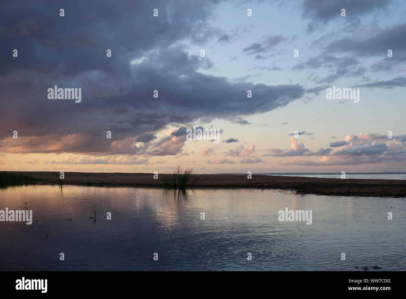 Violet blue sea hi-res stock photography and images - Alamy