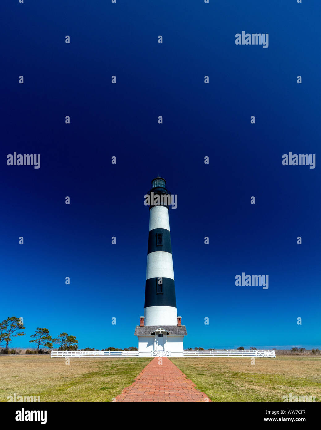 Red lighthouse pathway hi-res stock photography and images - Alamy