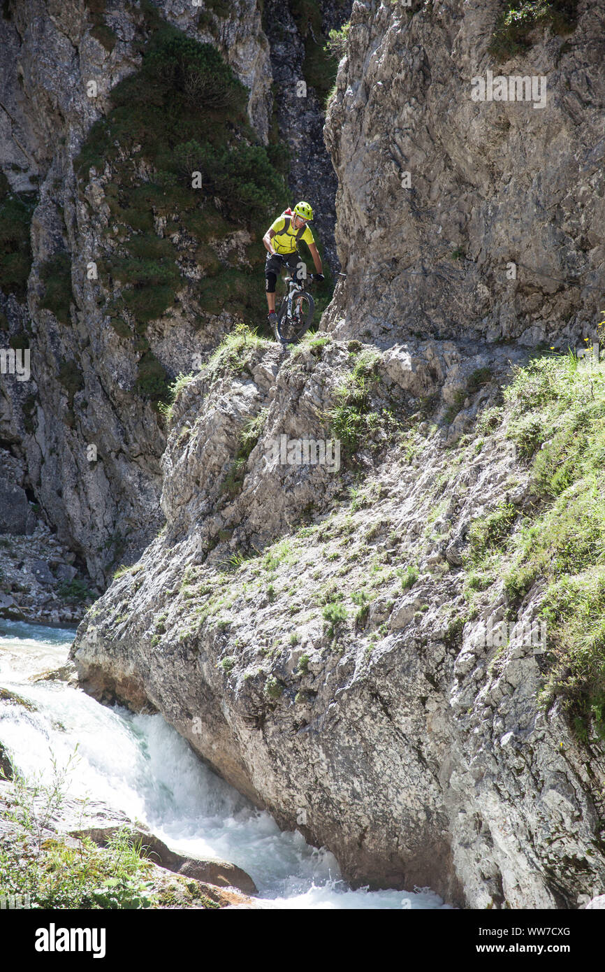 Mountainbiker in the Gleirschklamm, near Scharnitz, Karwendel, Tirol ...
