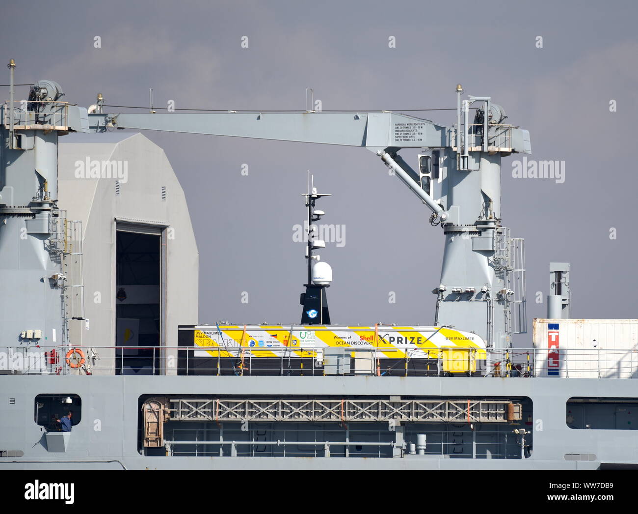 Unmanned Surface Vessel Calzoni