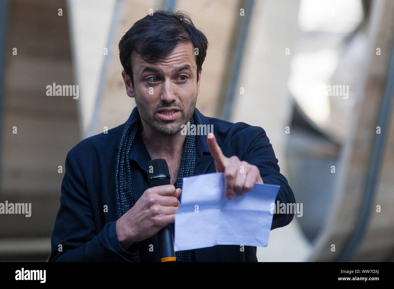 Please be seated installation hi-res stock photography and images - Alamy