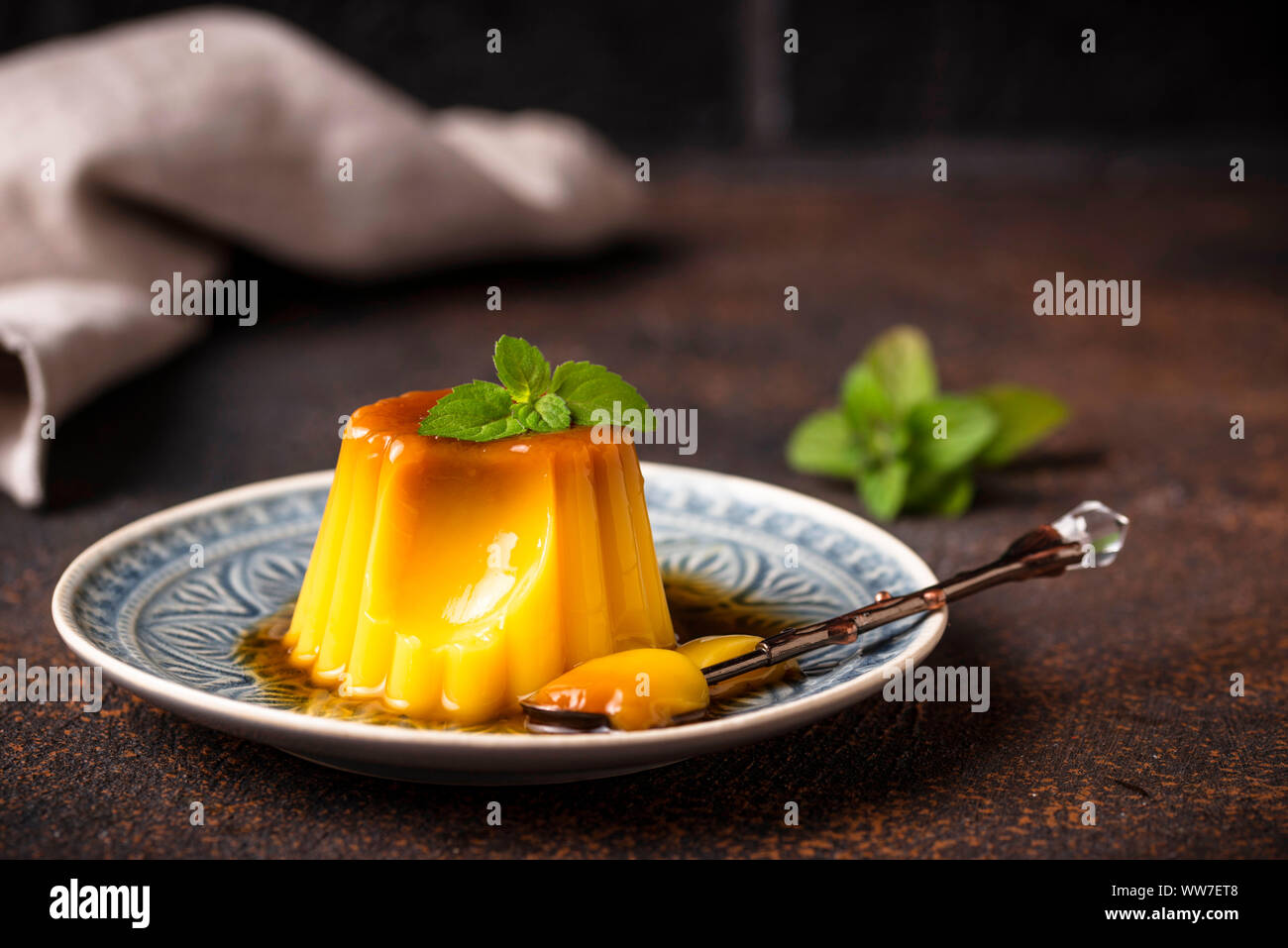 Flan spanish dessert hi-res stock photography and images - Alamy