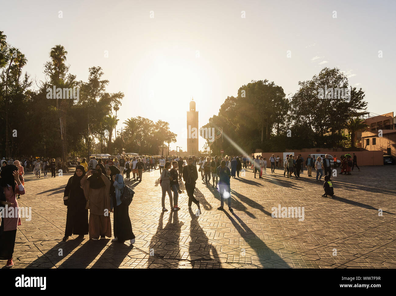 Morocco, Marrakech, Square, View to Koutoubia Mosque, Street scene ...