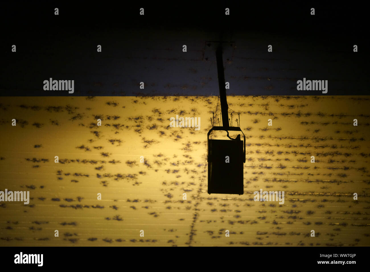 Dirt footpaths hi-res stock photography and images - Alamy