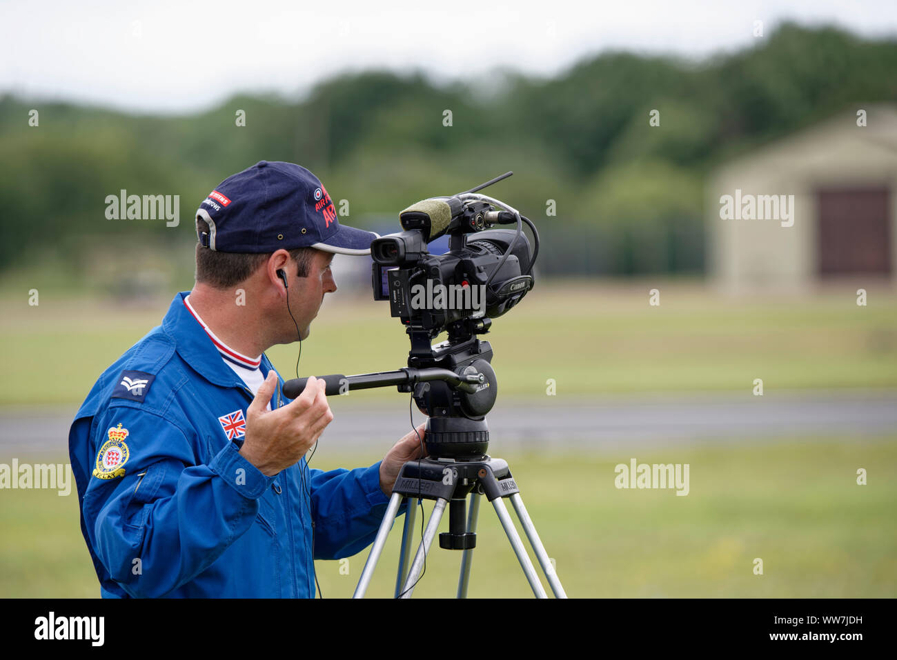Red arrows cameraman hi-res stock photography and images - Alamy