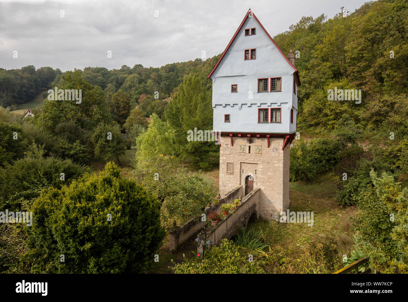 Toppler house hi-res stock photography and images - Alamy