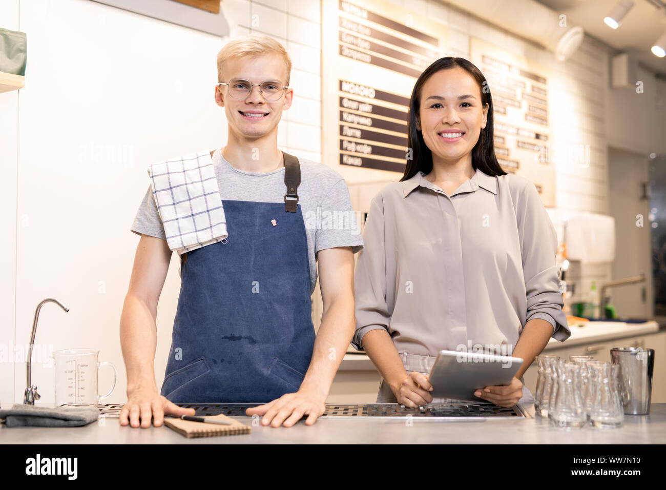 Two cheerful friendly females hi-res stock photography and images - Alamy
