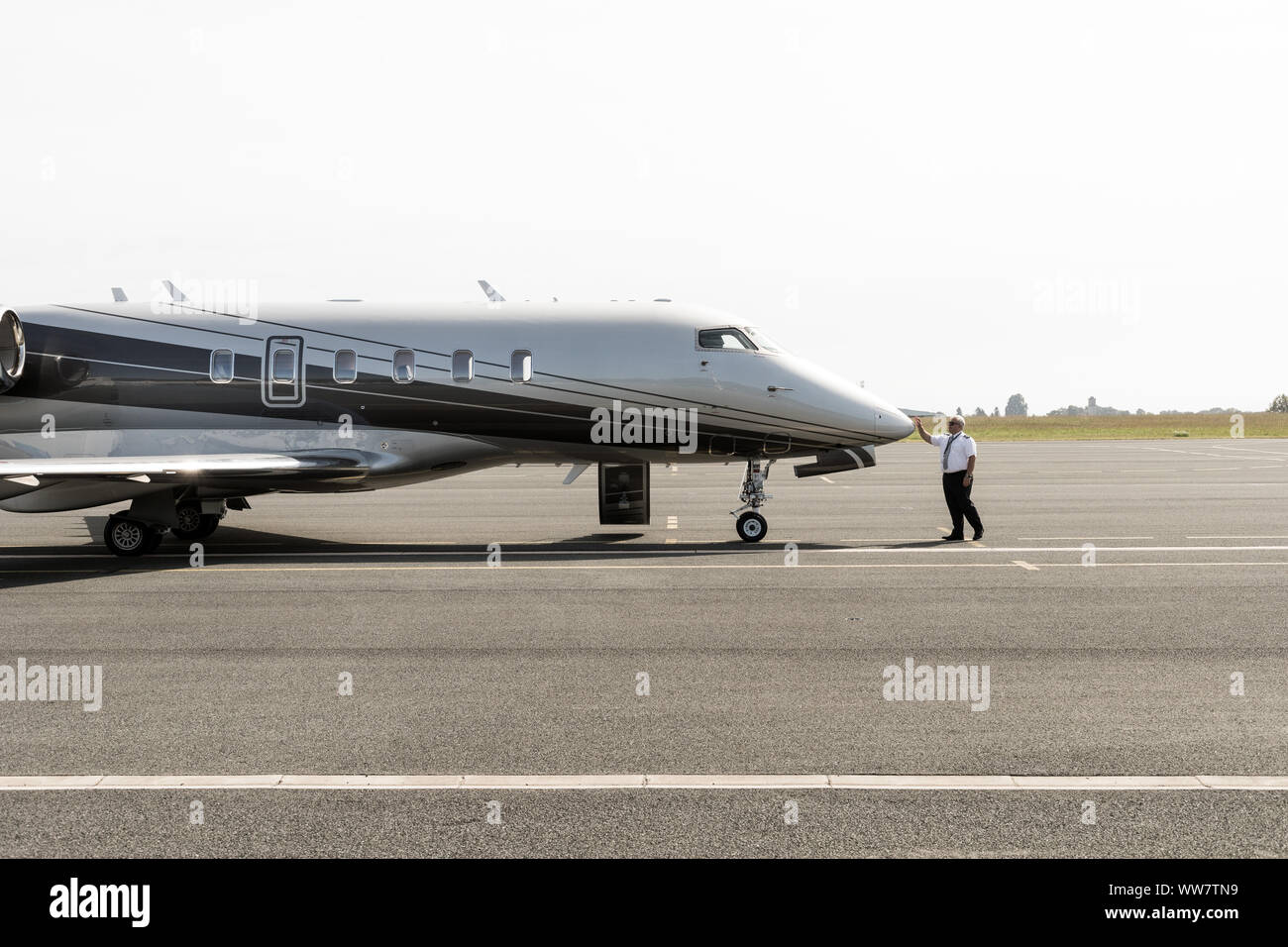 Private pilot hi-res stock photography and images - Alamy