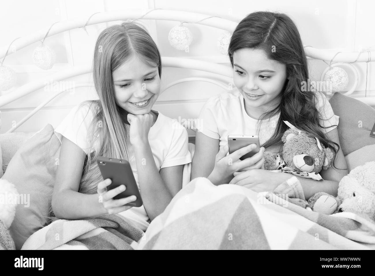Girls texting Black and White Stock Photos & Images - Alamy