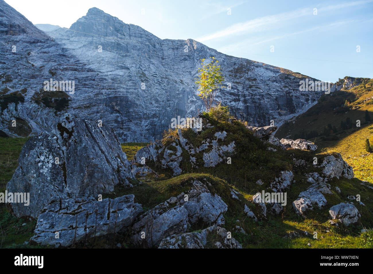 Big monument hi-res stock photography and images - Alamy