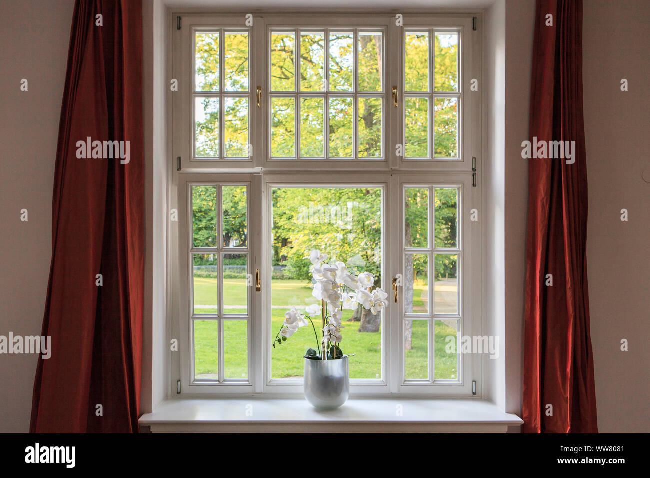 View out of the window into the countryside Stock Photo - Alamy
