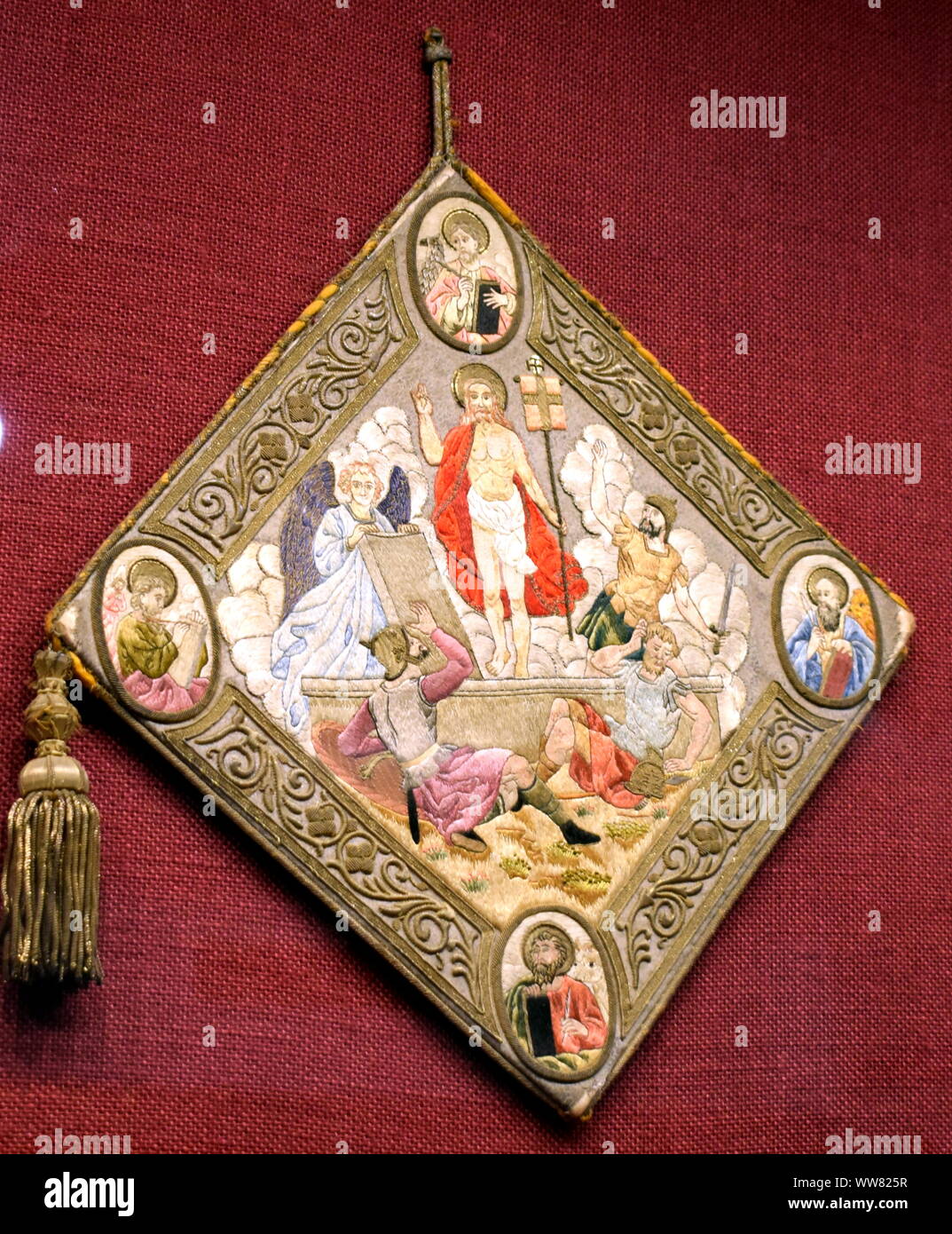 Antique garb hi-res stock photography and images - Alamy