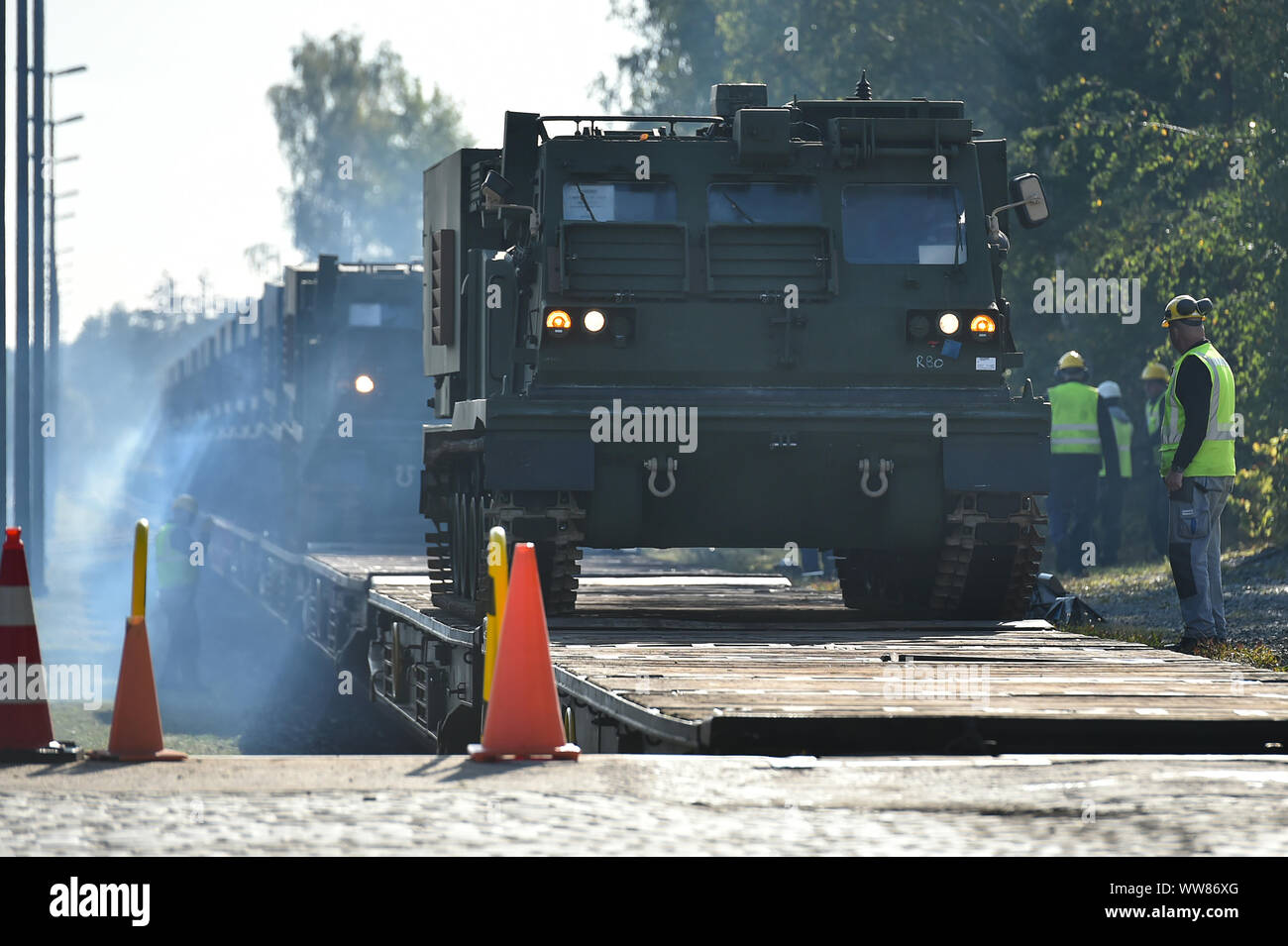 M270 multiple launch rocket systems hi-res stock photography and images ...
