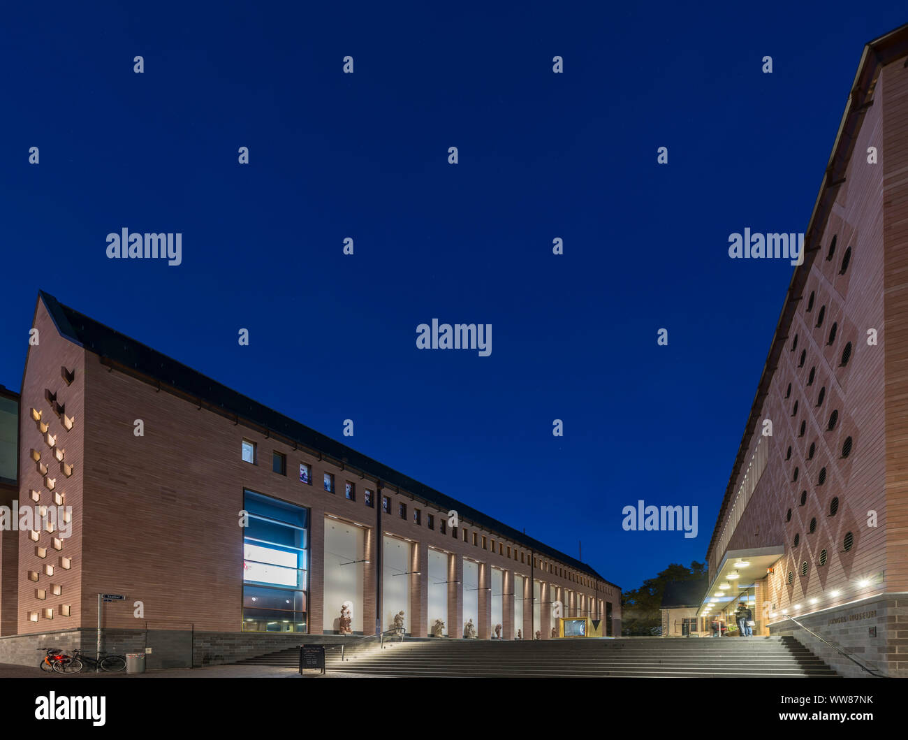 Frankfurt am Main, Hesse, Germany, new building of the Historical ...