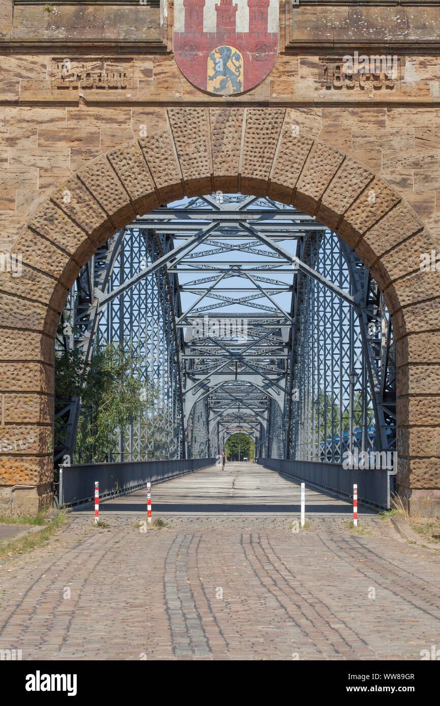 Old Harburg Elbe bridge, historic portal bridge, district Harburg ...