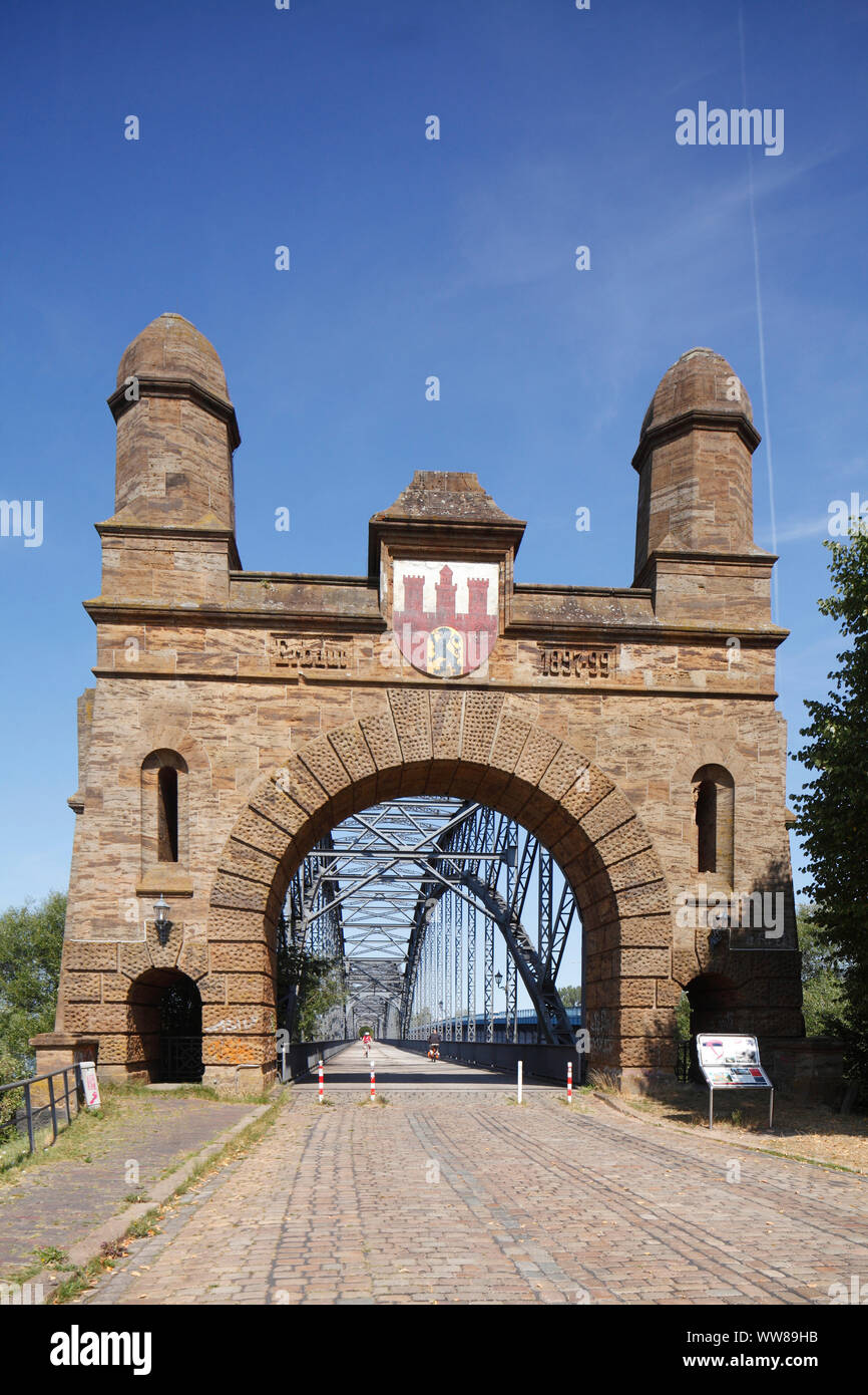 Old Harburg Elbe bridge, historic portal bridge, district Harburg ...