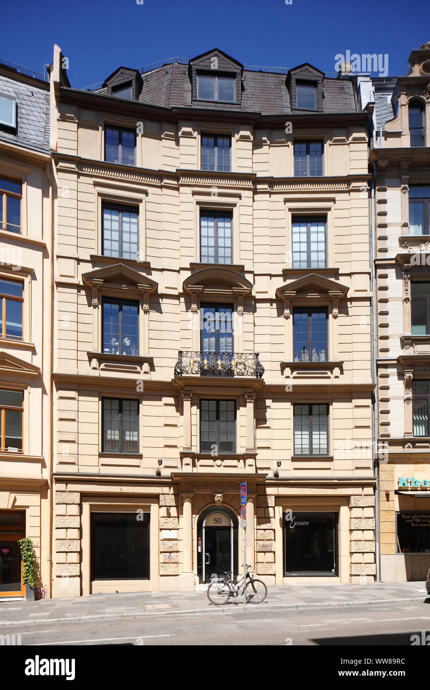 Old commercial building hi-res stock photography and images - Alamy