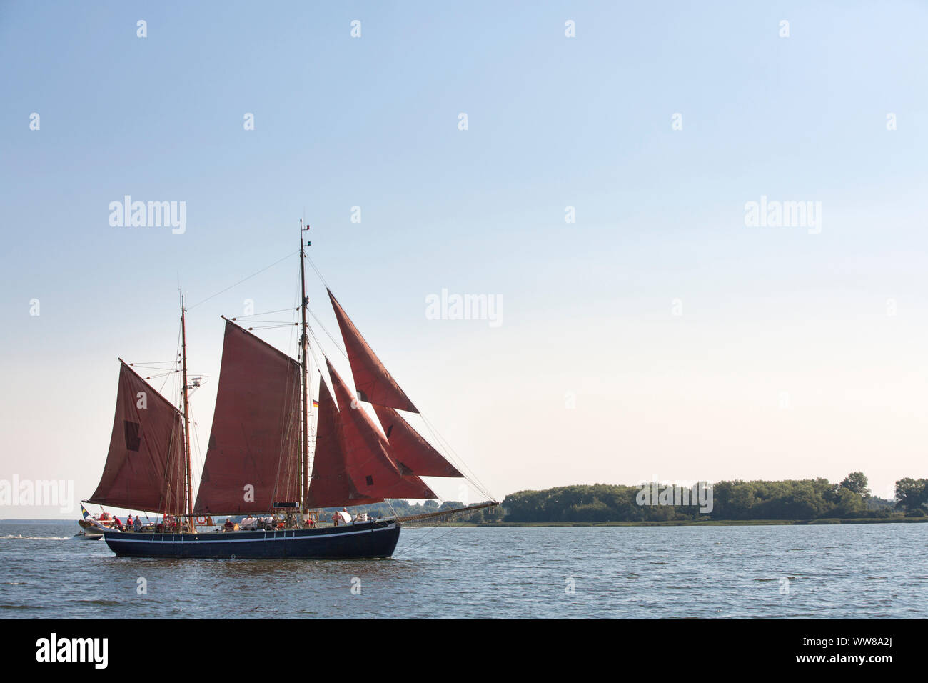 Traditional ship building hi-res stock photography and images - Alamy