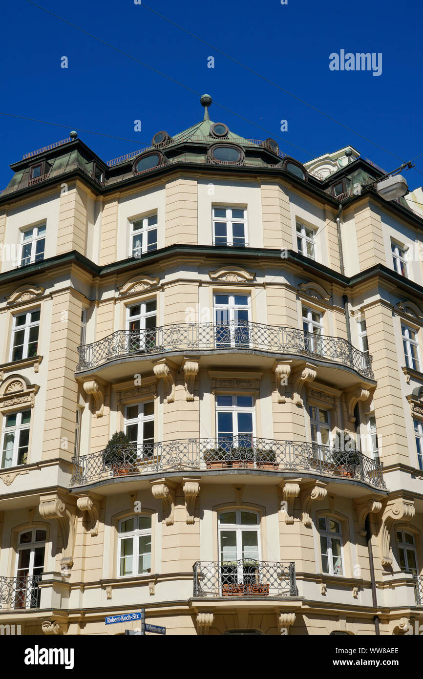 Apartment balconies hi-res stock photography and images - Alamy