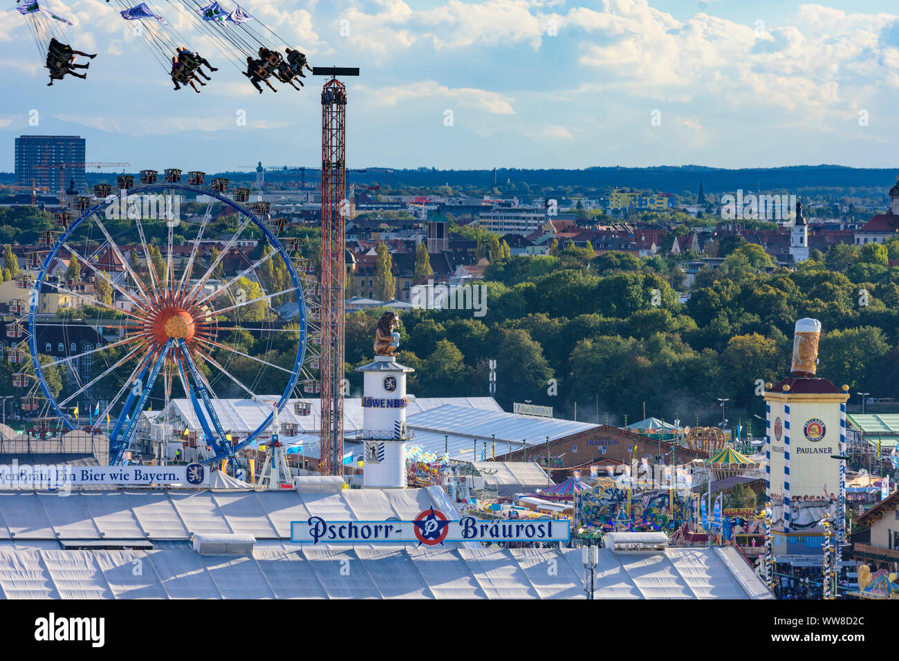 MÃ¼nchen, Munich, Oktoberfest beer festival, view, beer tent, rides ...