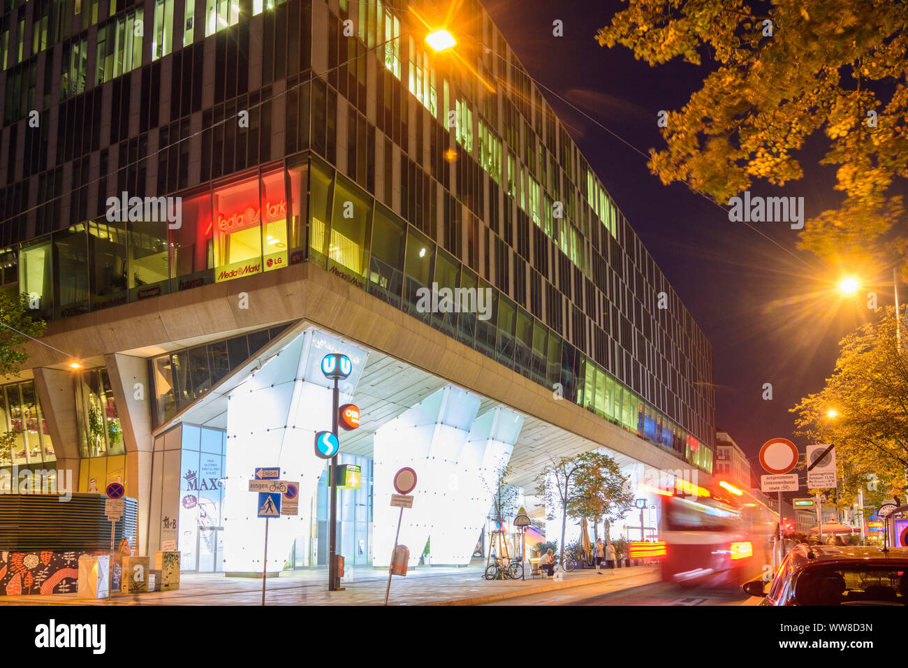 Wien, Vienna, shopping center and station Wien Mitte - The Mall, 03 ...