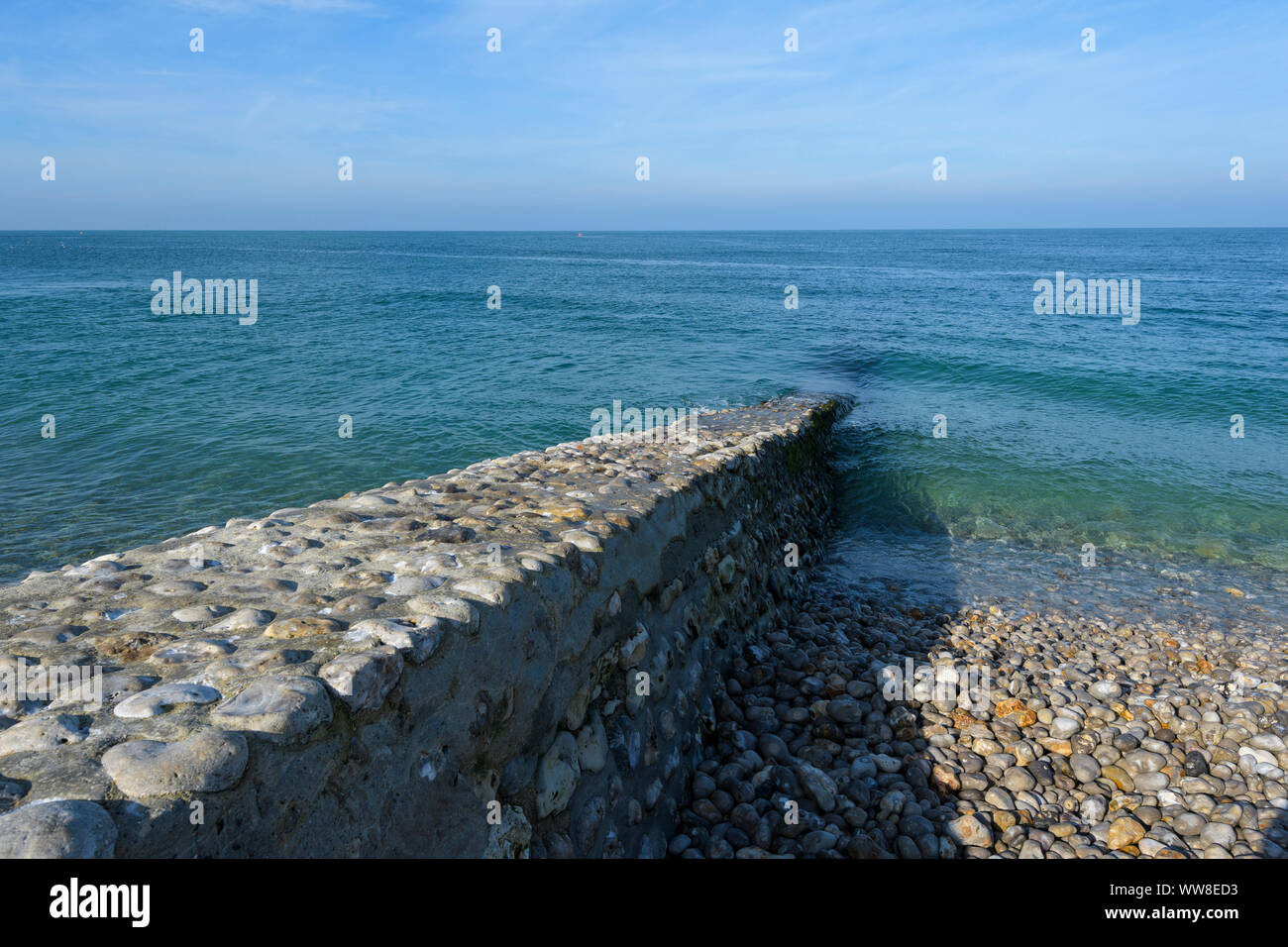 Stone breakwater wall hi-res stock photography and images - Alamy