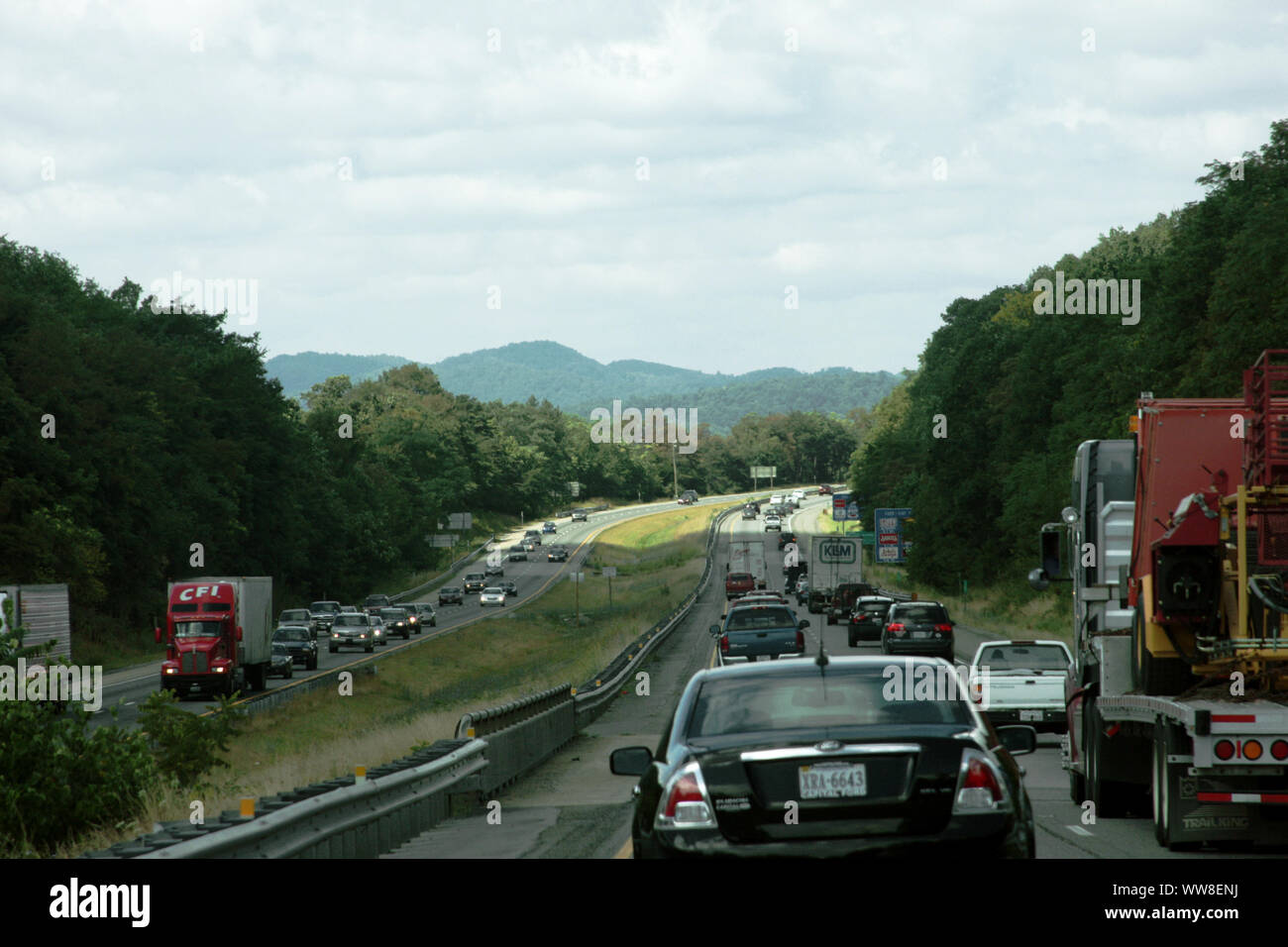 Traffic on an interstate in Northern Virginia, USA Stock Photo - Alamy