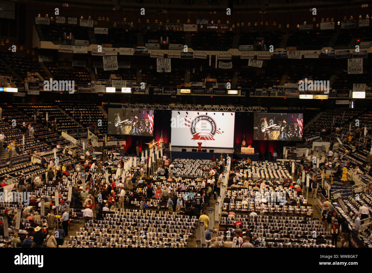 Democratic convention delegates hi-res stock photography and images - Alamy