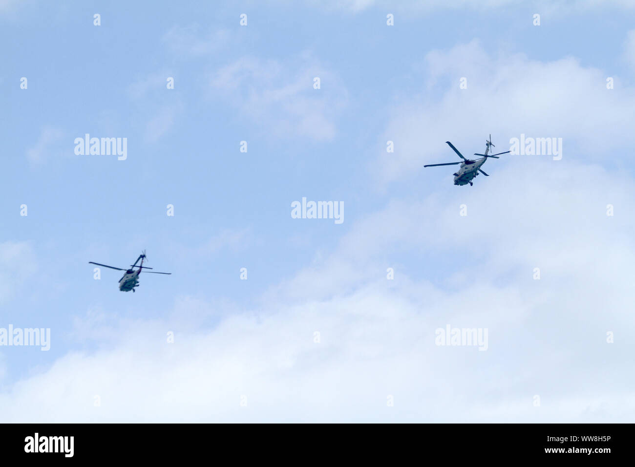 U.S. Army helicopters in flight Stock Photo - Alamy