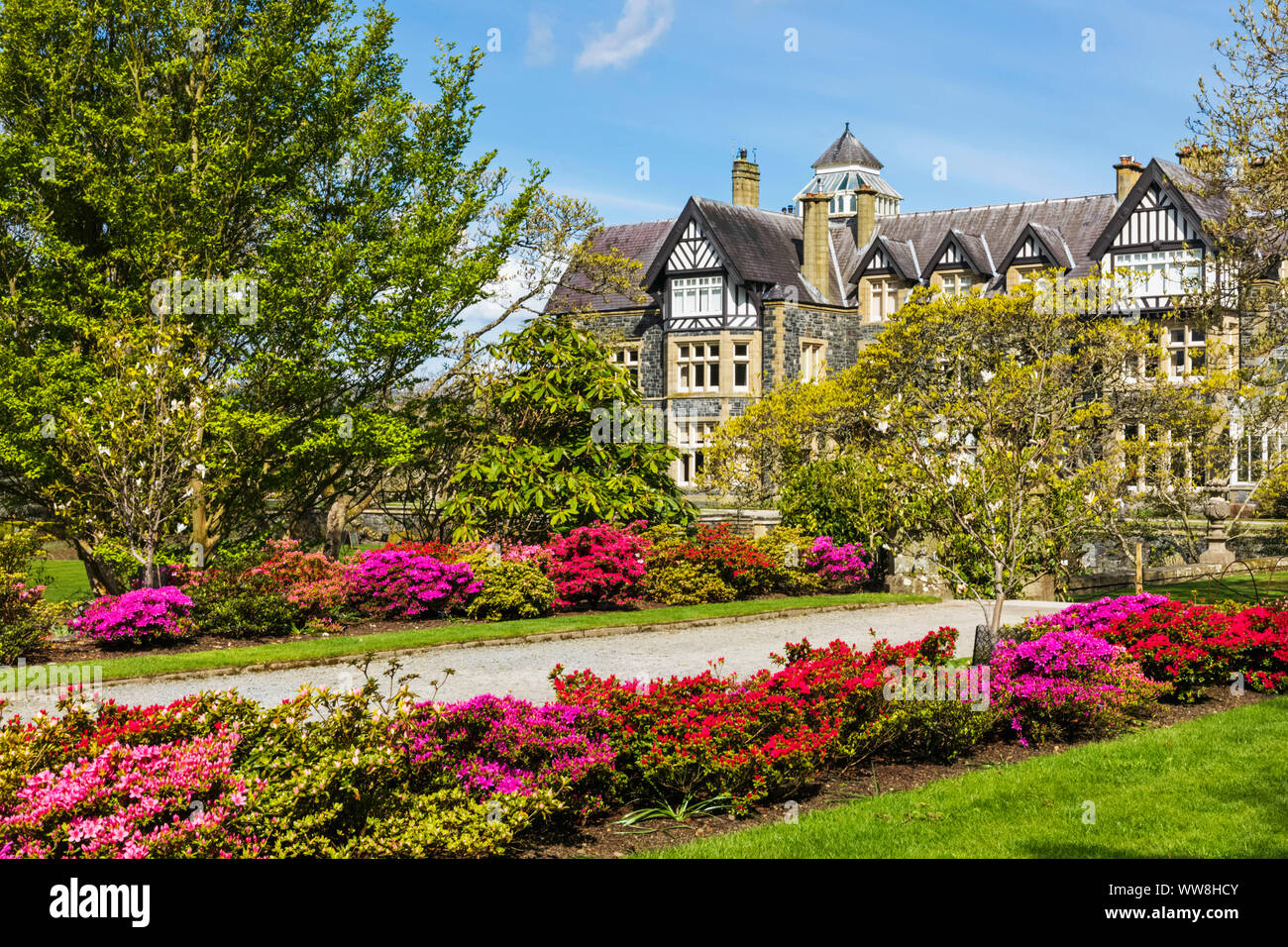 Bodnant garden hi-res stock photography and images - Alamy