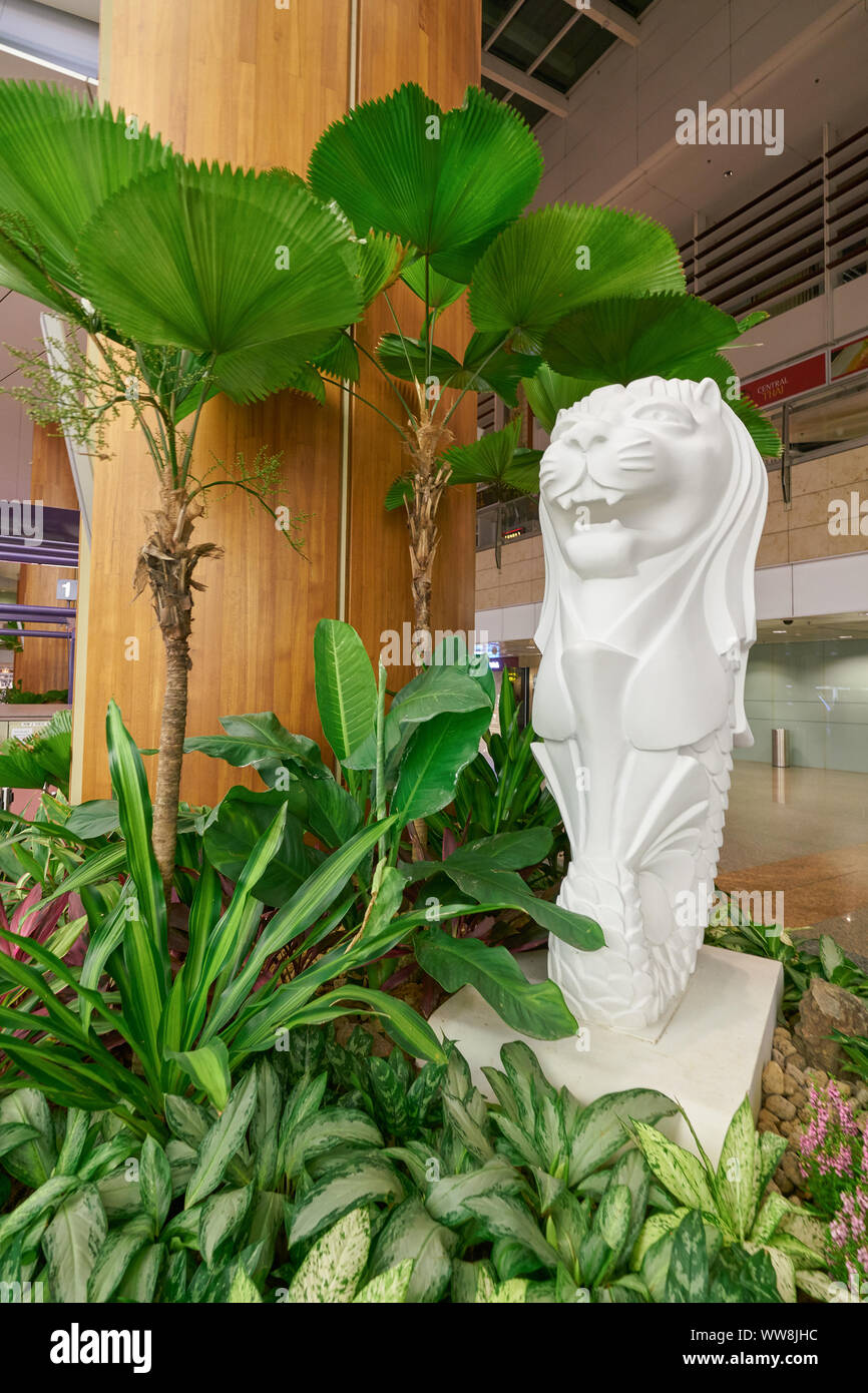 SINGAPORE - CIRCA APRIL, 2019: the Merlion statue seen at Singapore ...