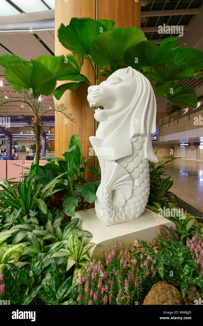 SINGAPORE - CIRCA APRIL, 2019: the Merlion statue seen at Singapore ...