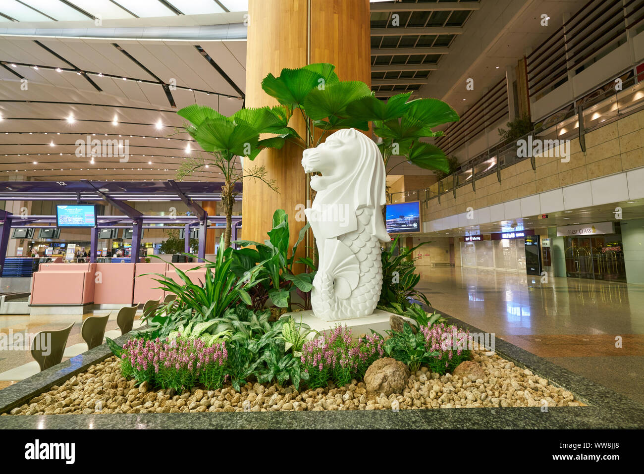 SINGAPORE - CIRCA APRIL, 2019: the Merlion statue seen at Singapore ...