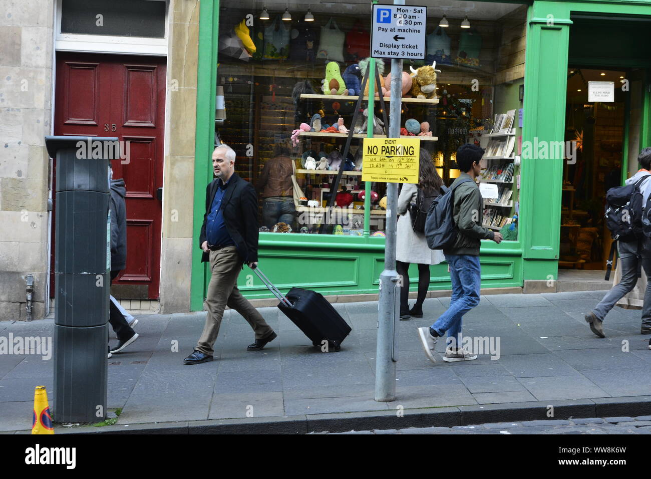 Everyday Life in a City Stock Photo - Alamy