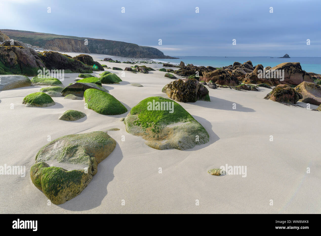 Sandy beach with stones, Plage de Ruscumunoc, Plouarzel, Finistere ...
