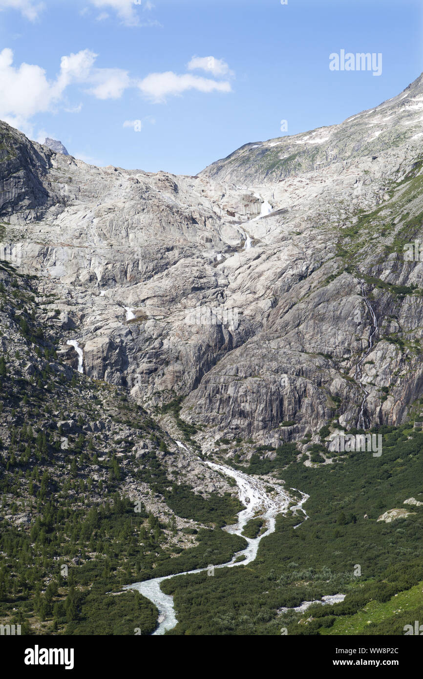 Red river pass hi-res stock photography and images - Alamy