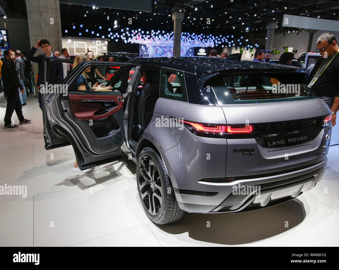 Frankfurt, Germany. 12th Sep, 2019. The British car manufacturer Land ...