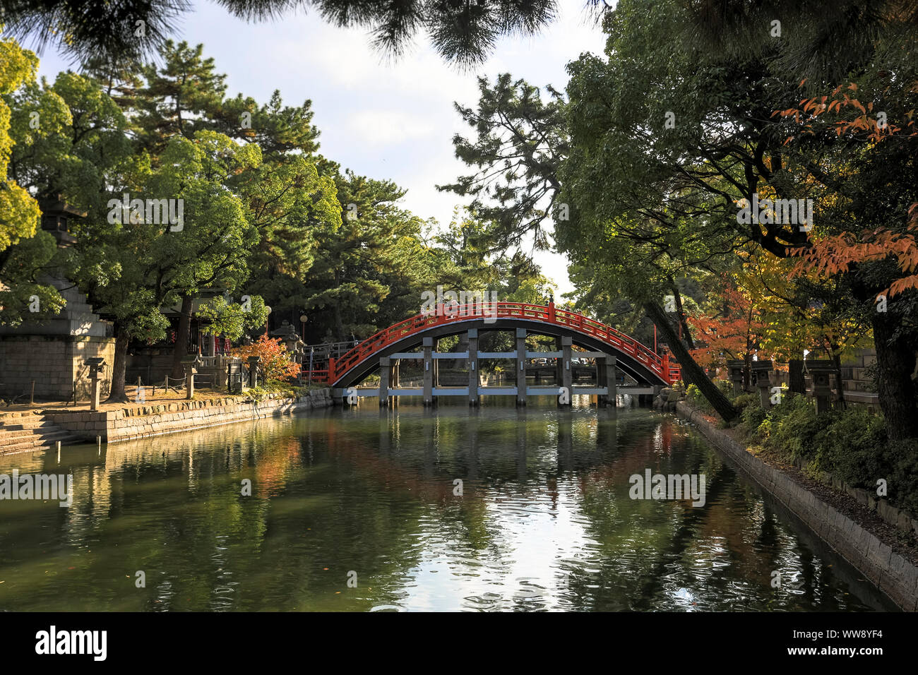 Arch bridge architecture at Sumiyoshi Taisha Shrine in Osaka Japan ...