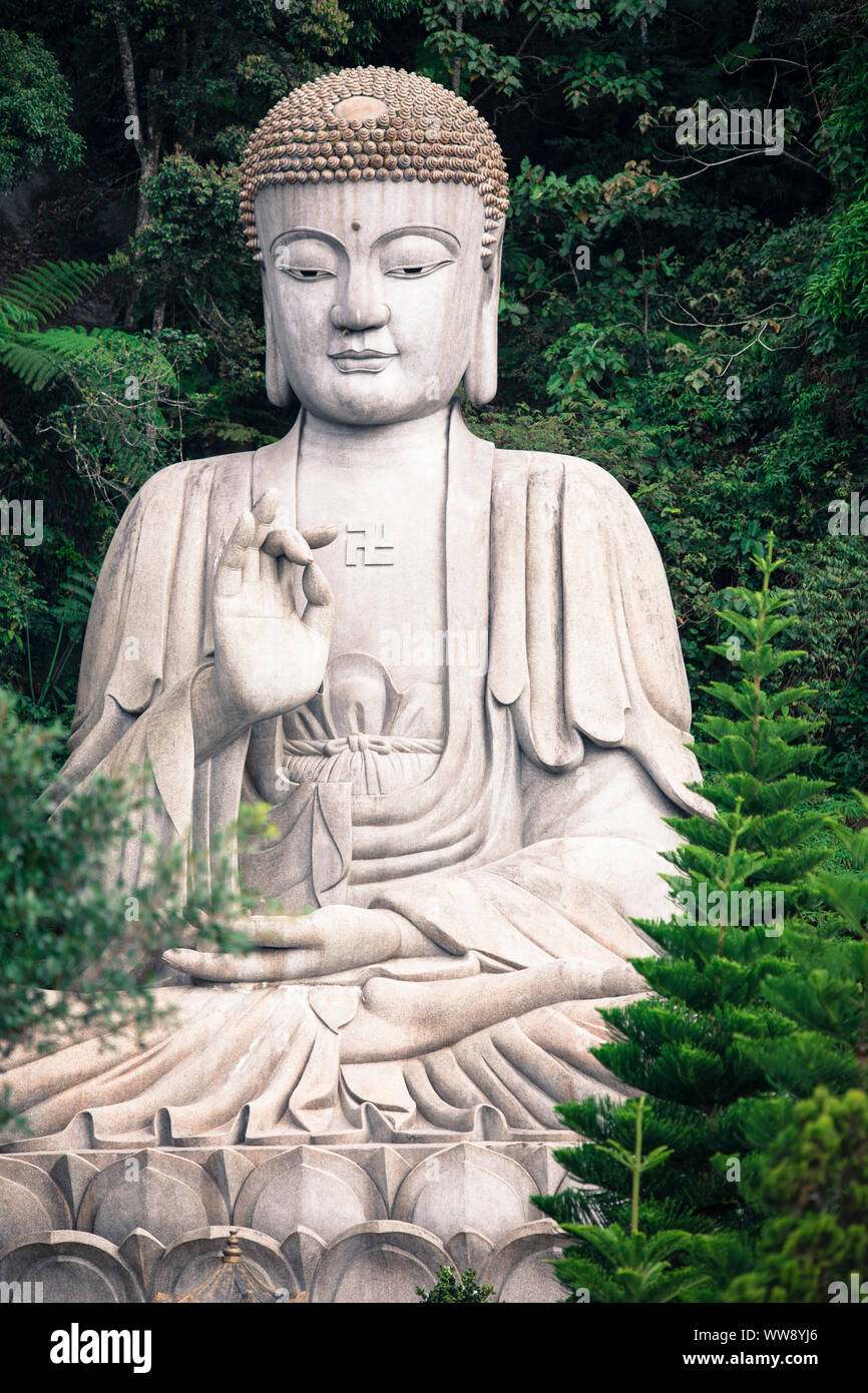 Giant white buddha statue at Chin Swee temple near Genting Highlands ...