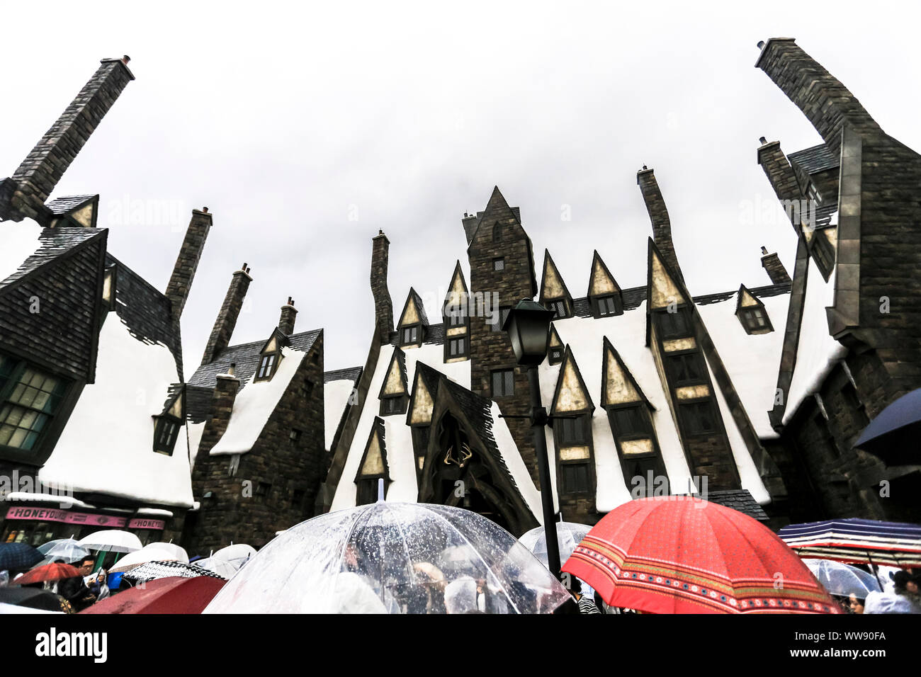 Harry Potter wizard old school medieval castle building church ...