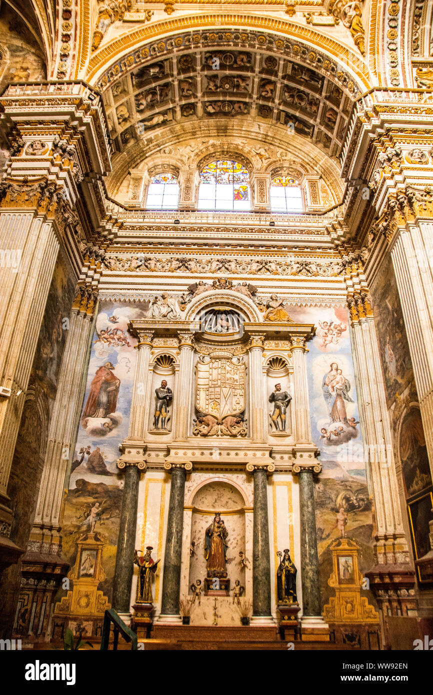 The beautifully, hand crafted interior of the Granada Cathedral ...