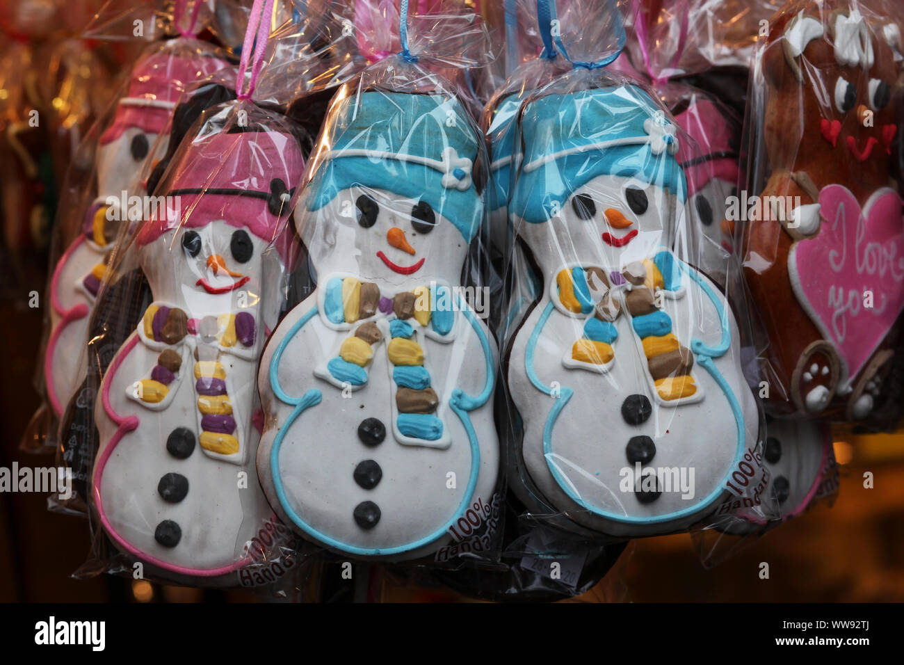 Traditional German Lebkuchen/ gingerbread snowmen with icing for sale ...