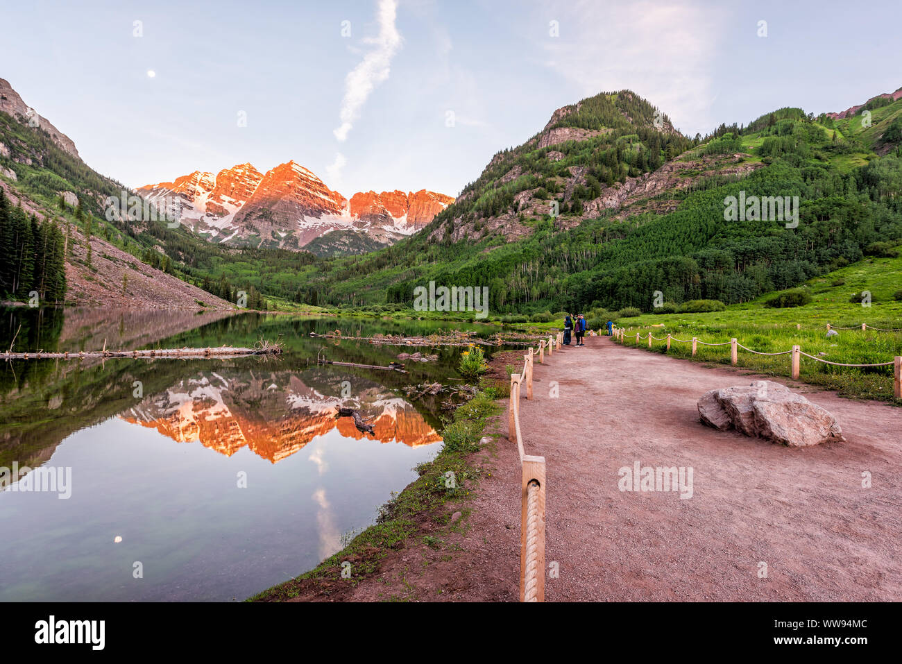 Aspen, USA - July 19, 2019: Maroon Bells lake sunrise in Colorado with ...