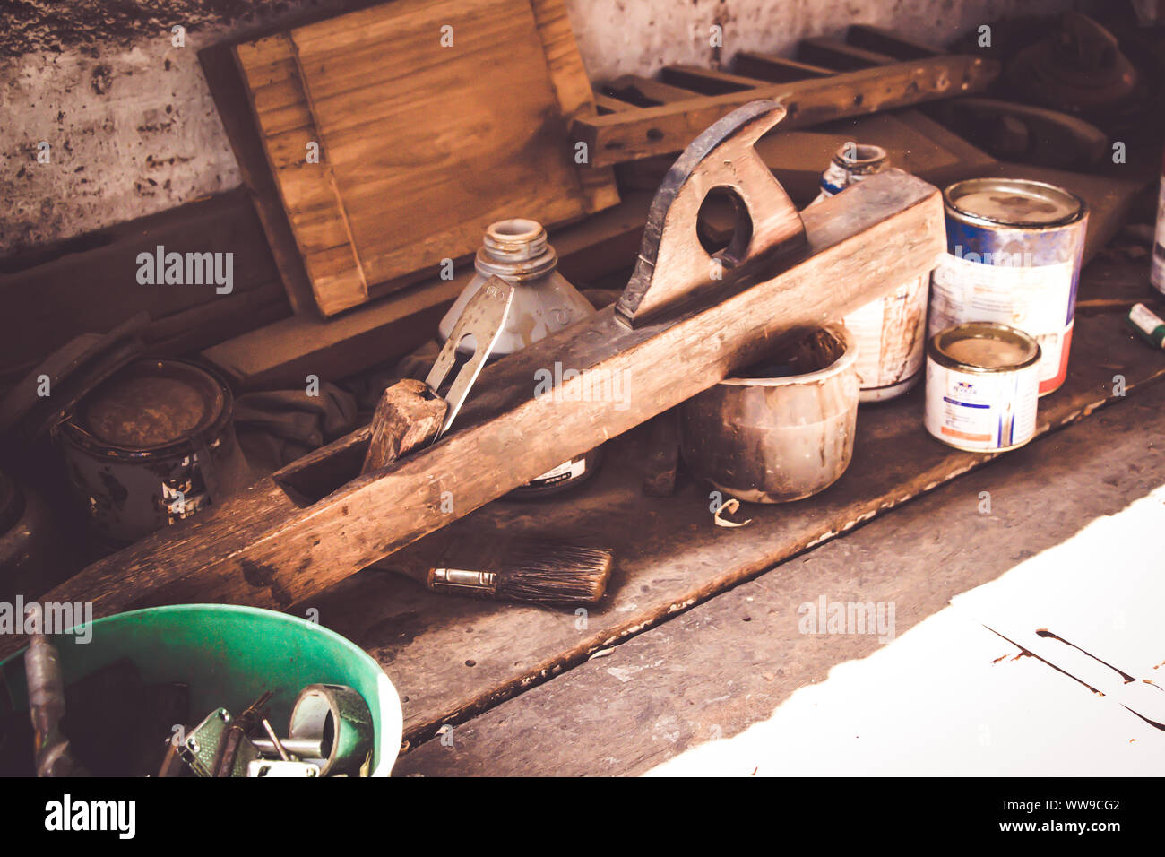 Carpenters tools work tree hi-res stock photography and images - Alamy