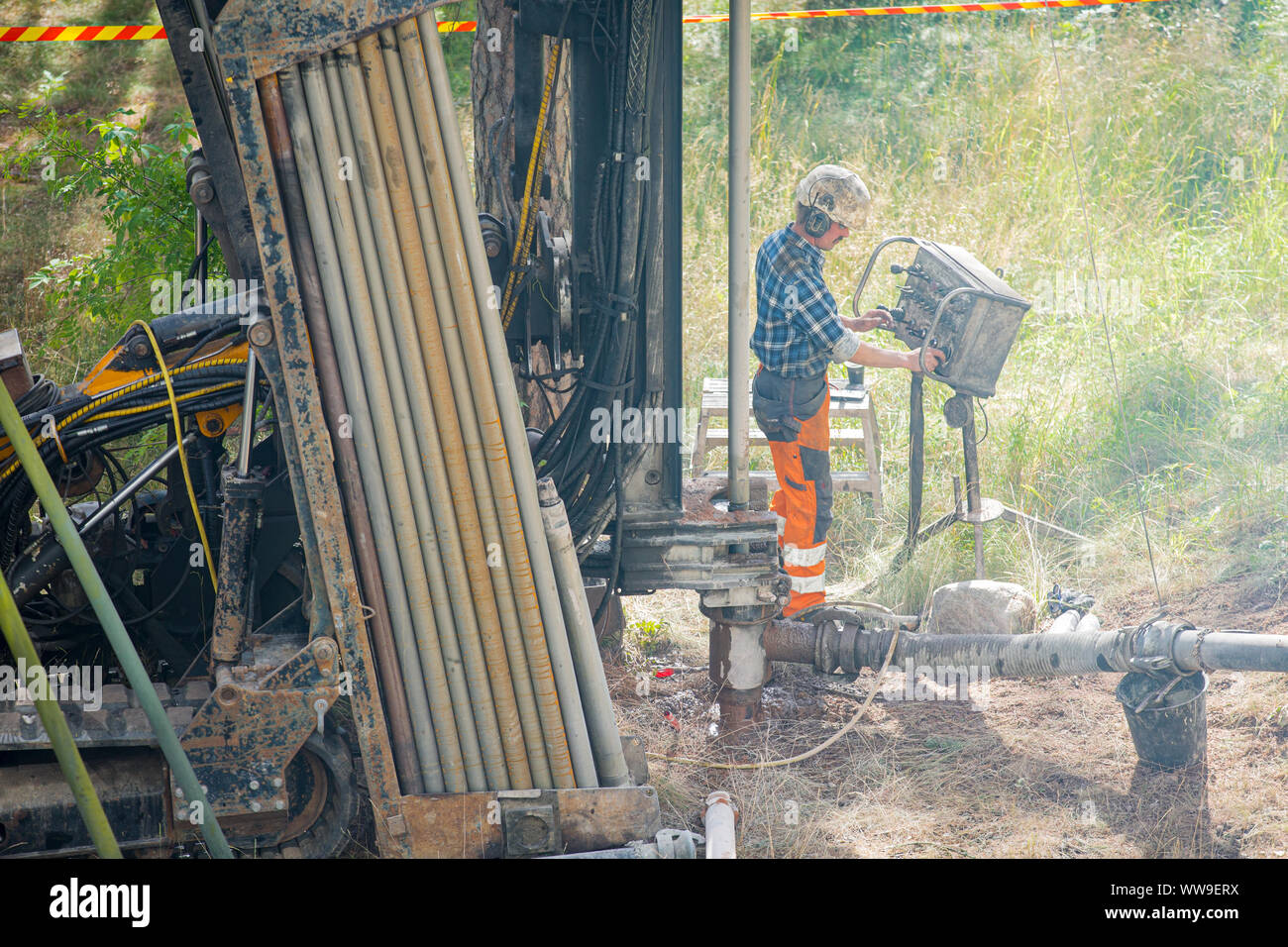Geothermal pipes house hi-res stock photography and images - Alamy