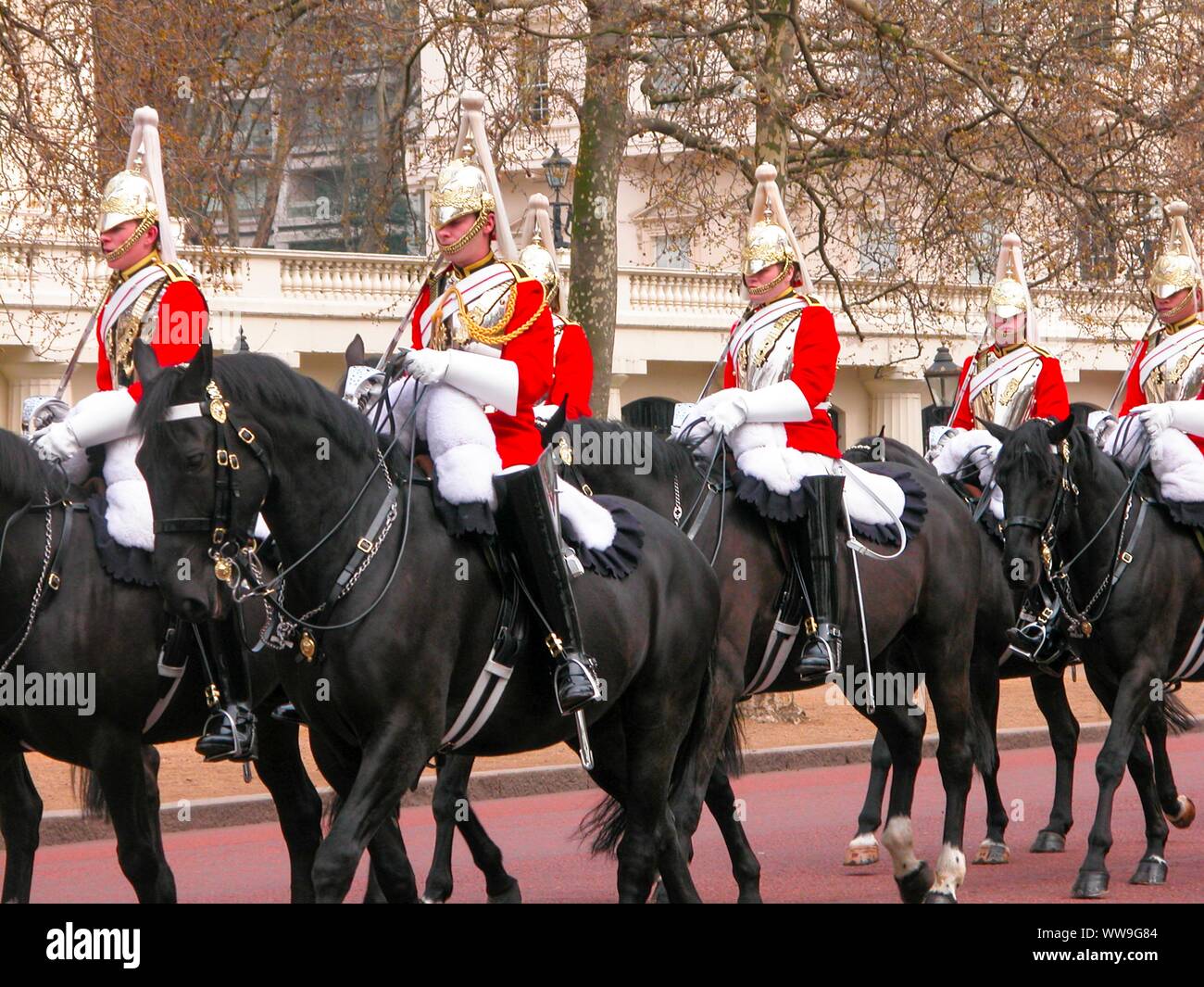 Royal palace horse guards hi-res stock photography and images - Alamy