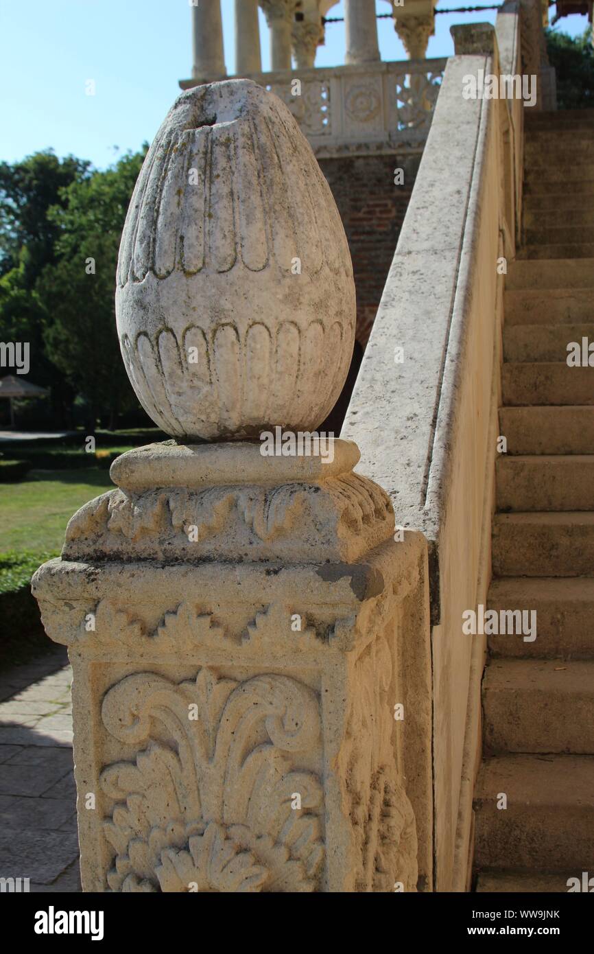 Brancovenesc style hi-res stock photography and images - Alamy