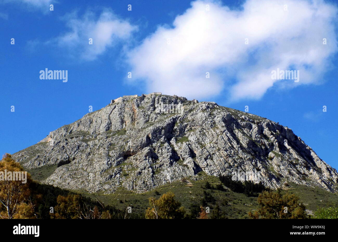 Akrokorinthos hi-res stock photography and images - Alamy