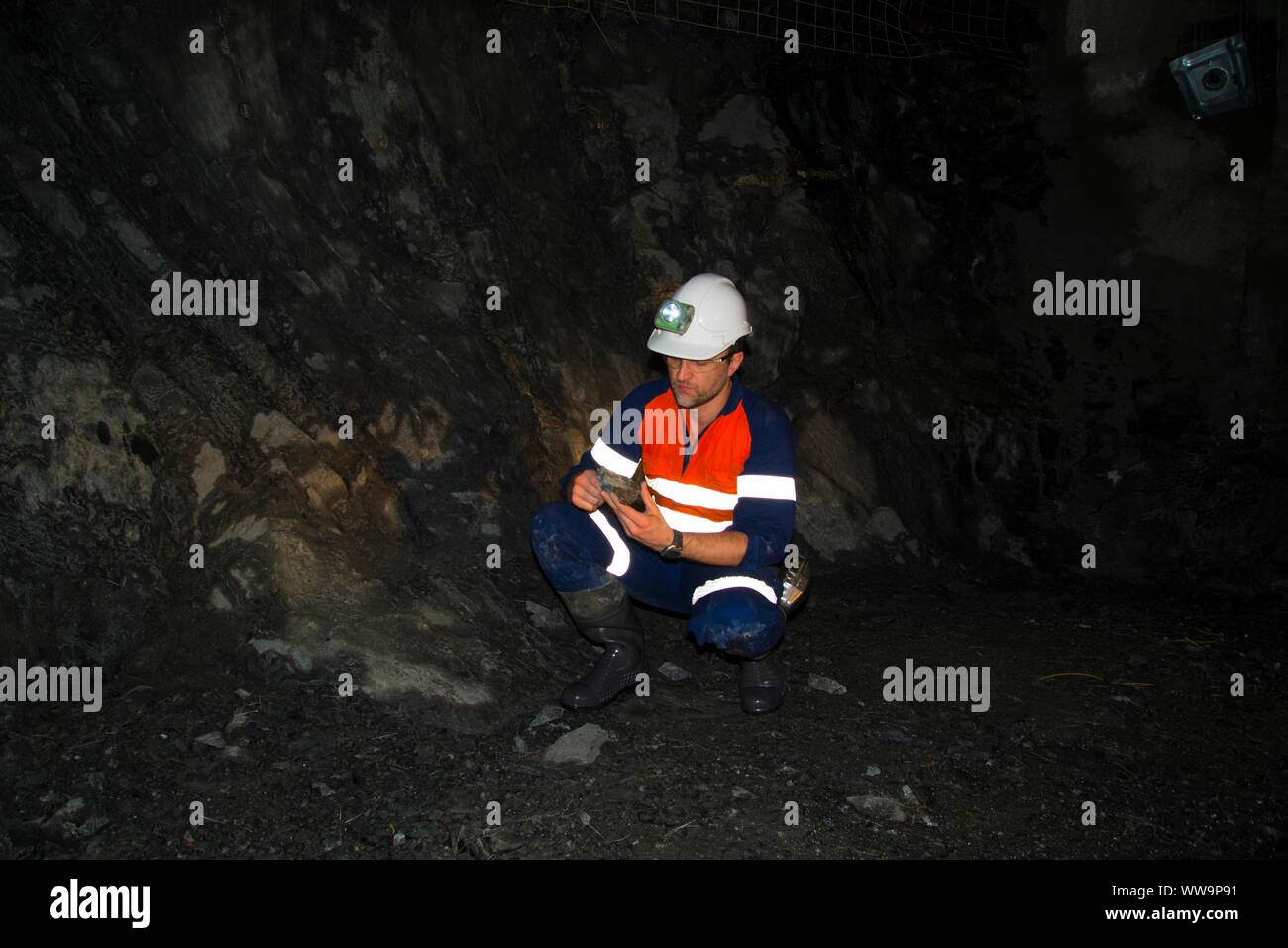 Underground mining australia hi-res stock photography and images - Alamy